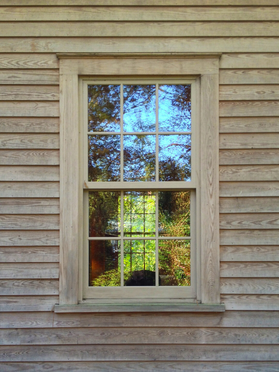 16 Exciting Rustic Window Trim Ideas That Will Enhance Your Exterior’s ...